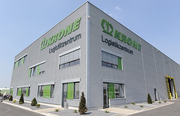 More than 100 years of farm machinery from Spelle | Here » KRONE